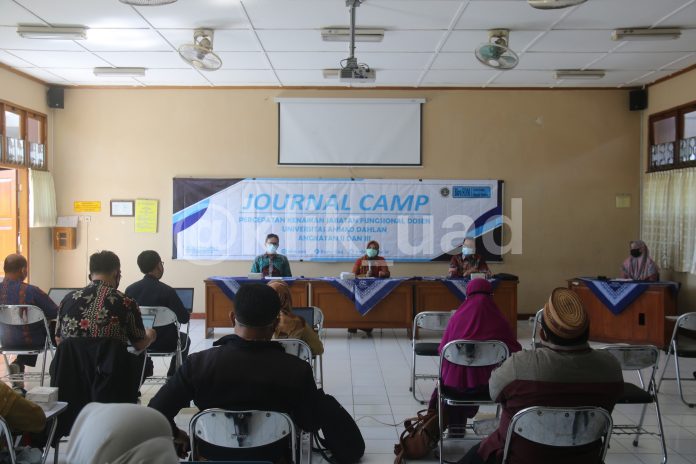 Mahasiswa Pendidikan Biologi UAD Berbagi Lewat Pelatihan POC - News ...