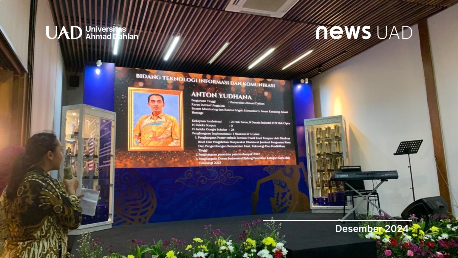 Prof. Anton Yudhana Raih Gold Winner Anugerah Academic Leader ...